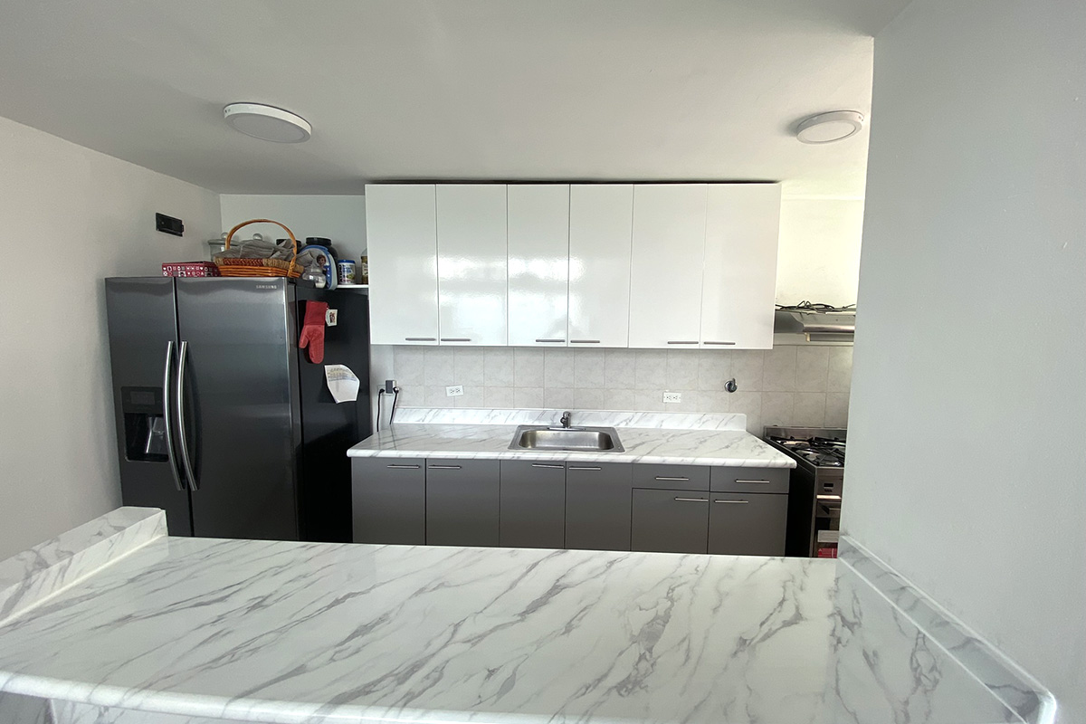 Instalación Vinyl Adhesivo para Interiores CoverStyl' - Mogart Panamá